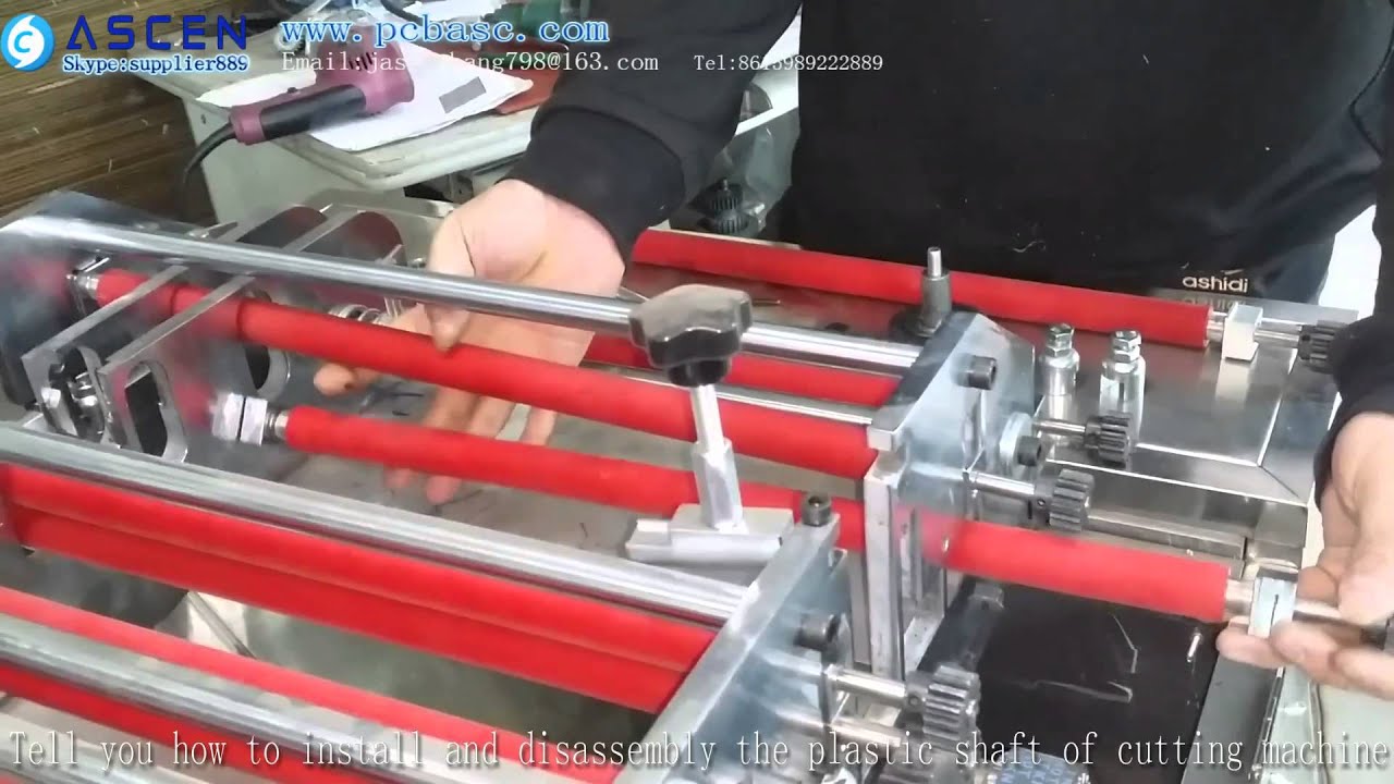 install and disassembly the plastic shaft of V-cut machine V-grooving ...
