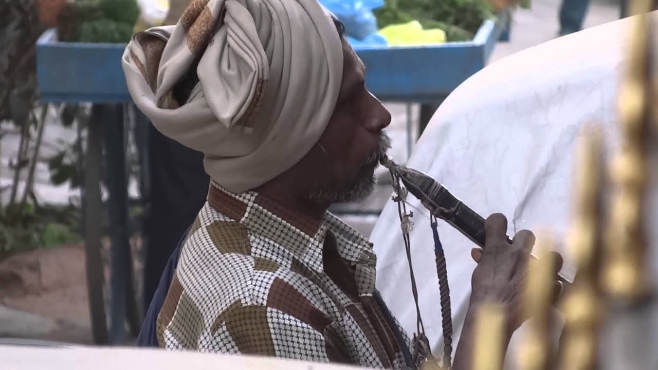 Nadaswaram - Indian traditional music instrument. - YouTube