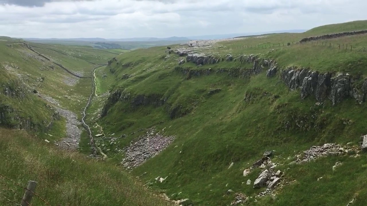 Watlowes Valley a dry valley in the Yorkshire Dales - YouTube