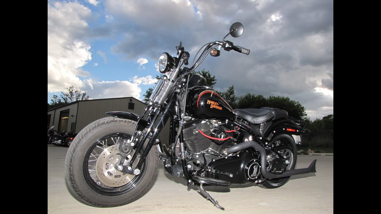 2010 Harley-Davidson CROSSBONES SOFTAIL FLSTSB - YouTube