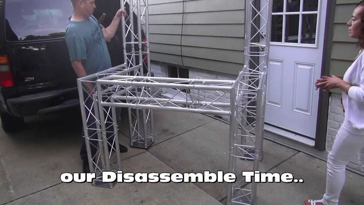 A Global Truss America portable DJ table - The Spaceship - YouTube
