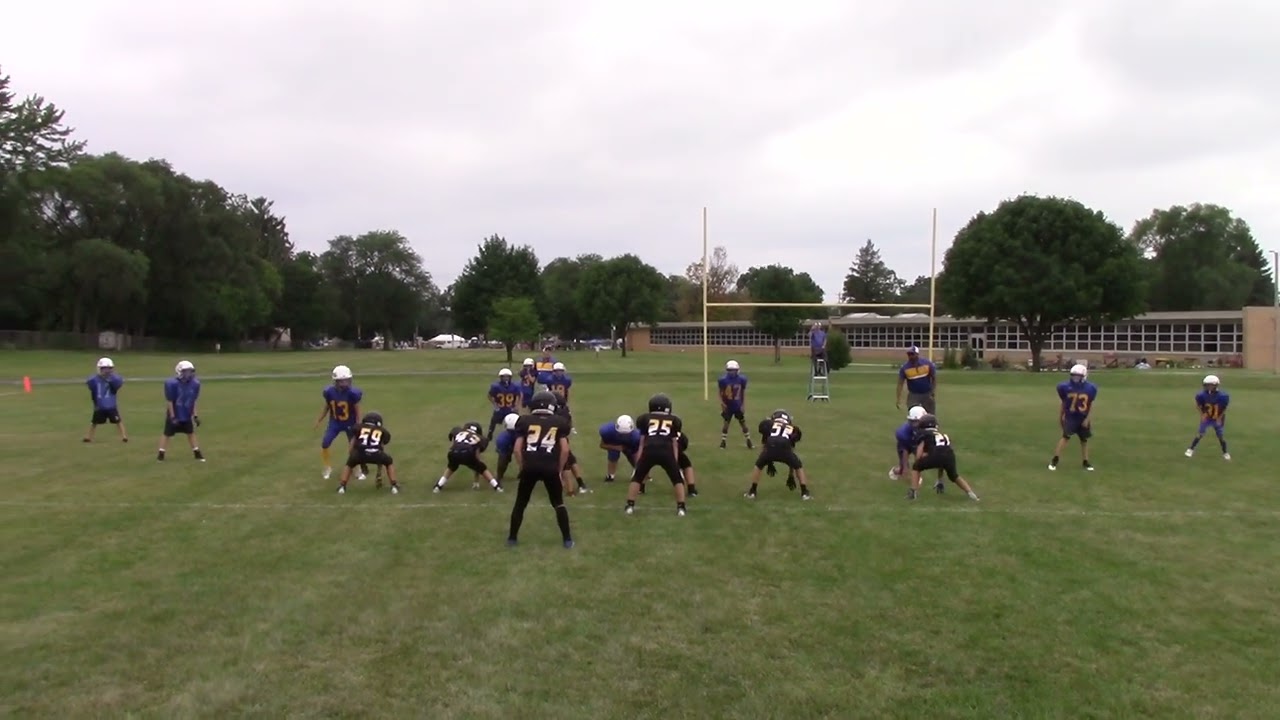 Mukwonago Scrimmage Play 67 - YouTube