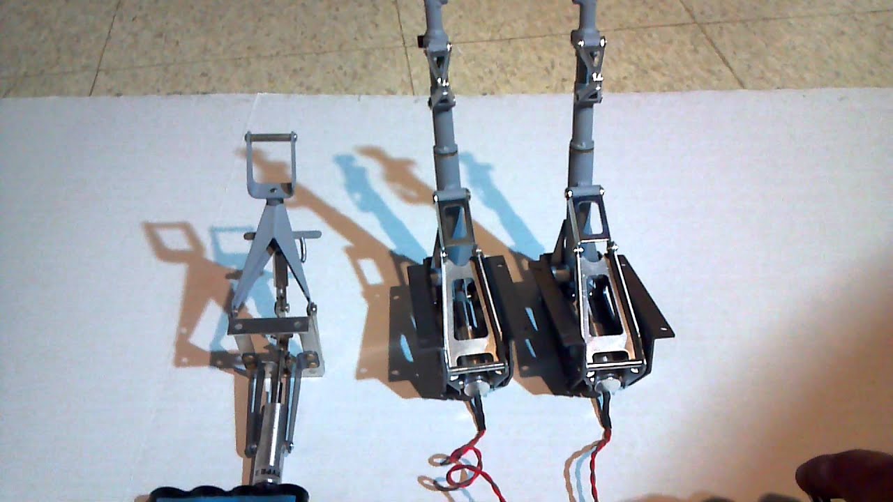 Robart Electric Retracts for the Top Flight Giant Scale Corsair - YouTube