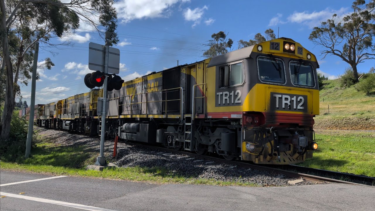 TasRail TR12 TR17 TR08 #53 train crossing Opossum Road - YouTube