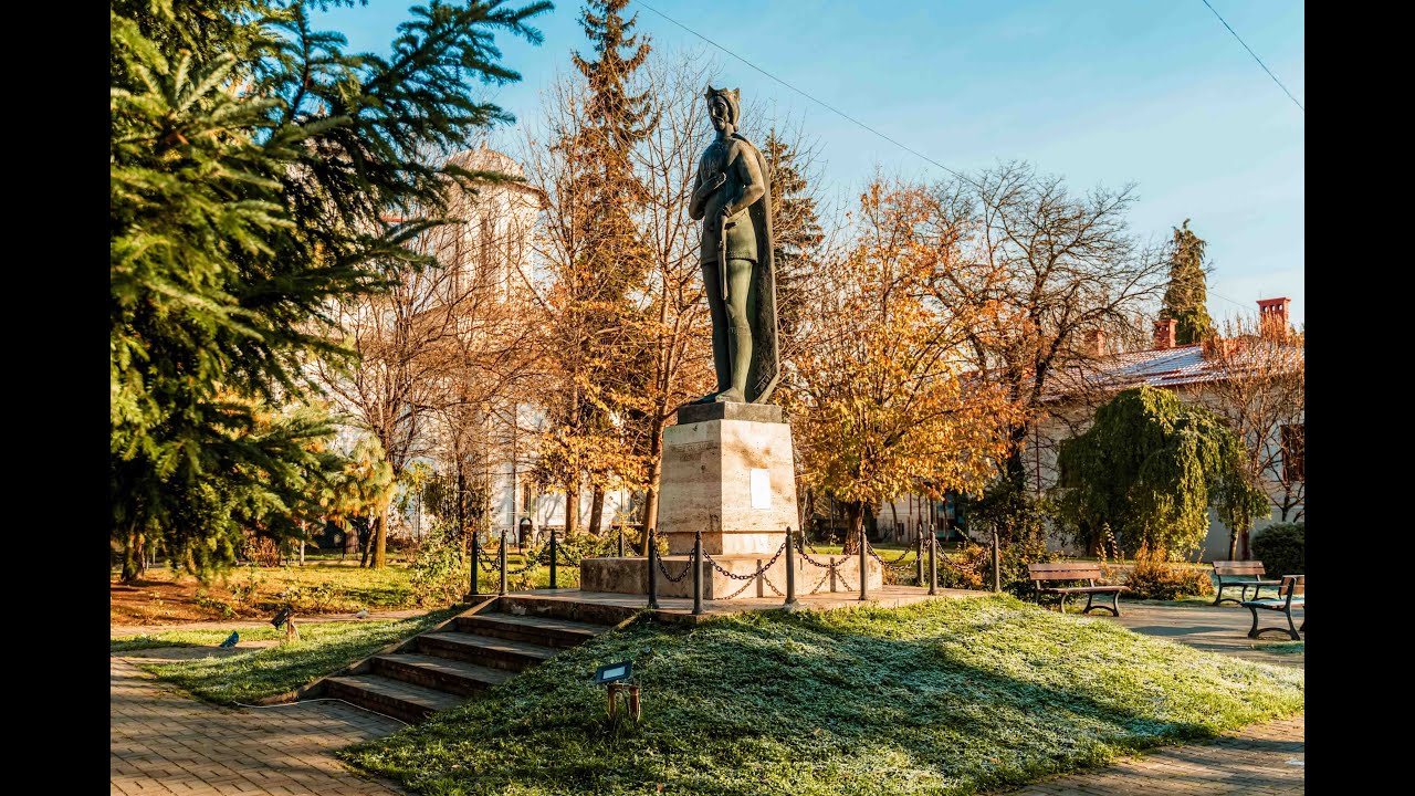 Parcul “Mircea cel Batran” | Râmnicu Vâlcea - YouTube