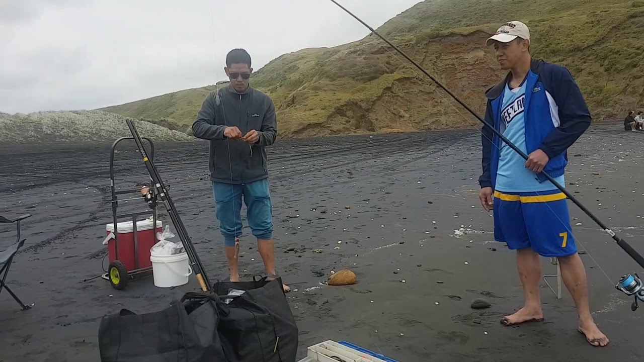 Fishing at hamilton's gap new zealand - YouTube