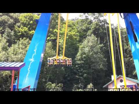 The swing at Lake Compounce - YouTube
