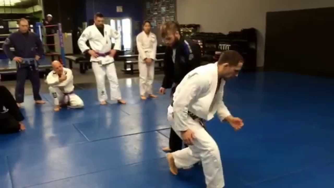 Jeff Curran BJJ takedowns at Team Curran - YouTube