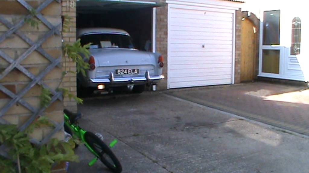 Ford Consul Mk2 - YouTube