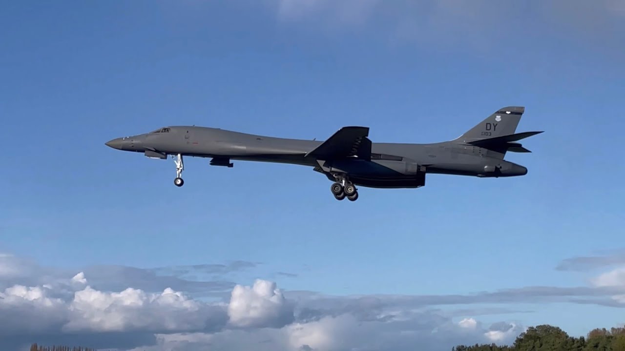 B1 Bombers Flypast and Landing in Europe - YouTube