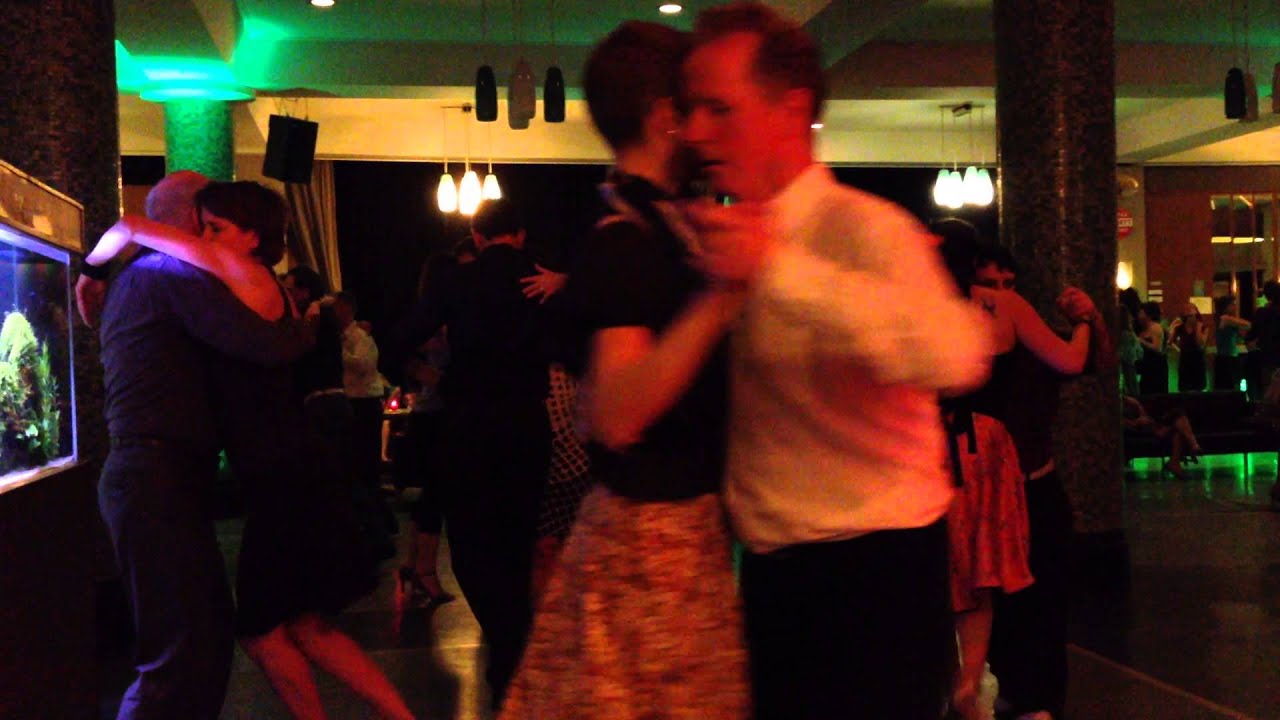Tangosalon Tango 11 Amsterdam - YouTube