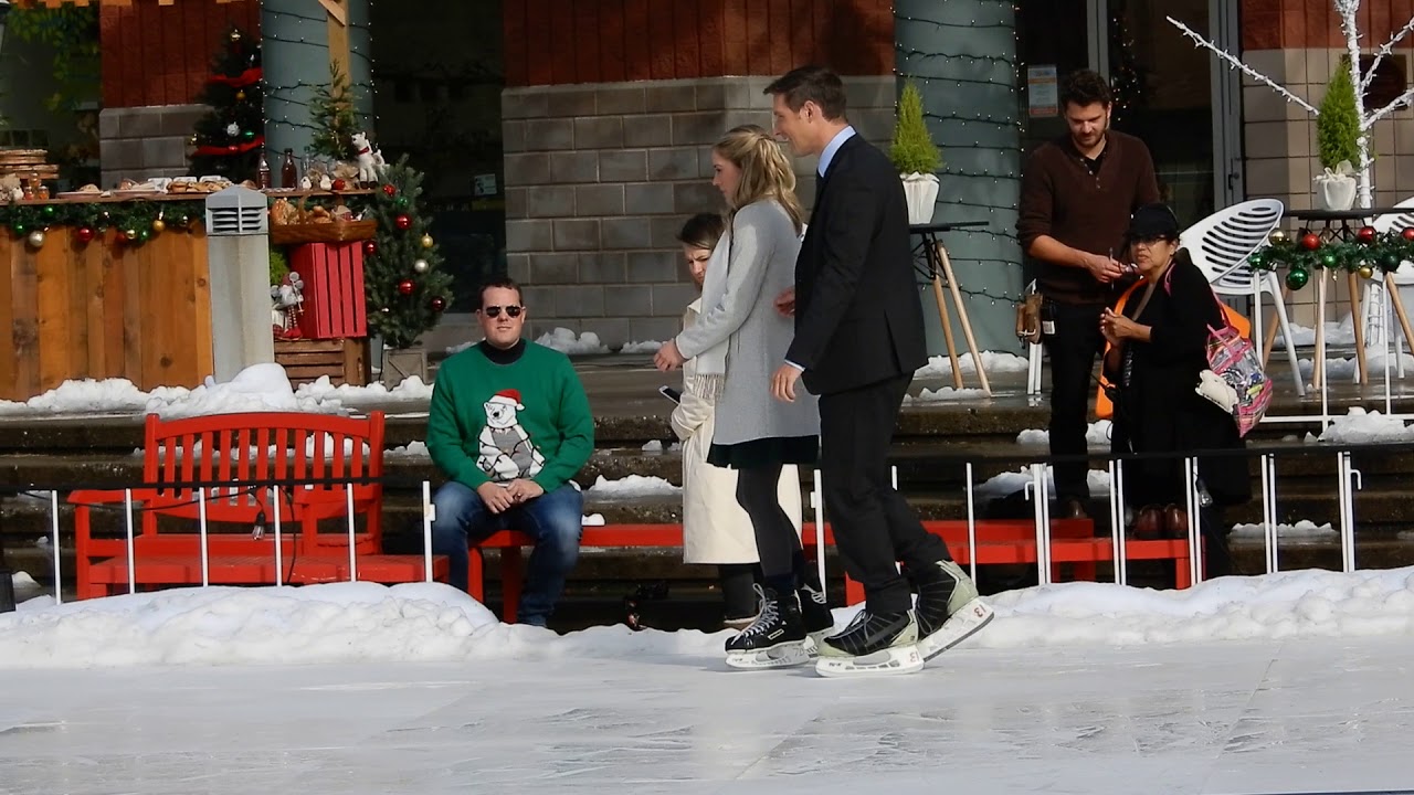 JINGLE AROUND THE CLOCK 1 - YouTube