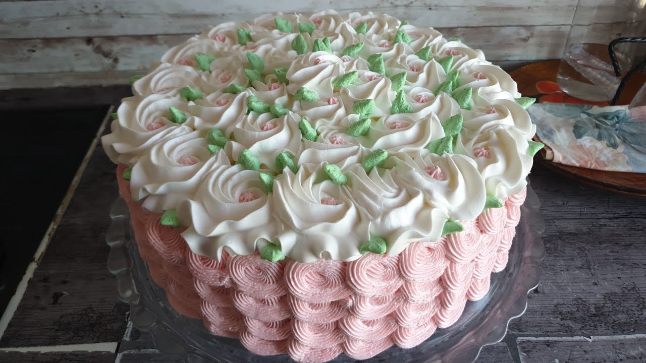 BOLO COM RECHEIO DE CUPUAÇU COM COBERTURA DE CHANTILLY - YouTube