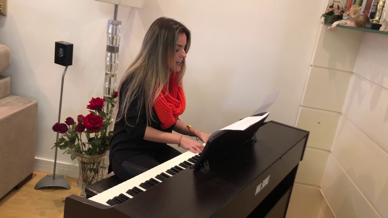 Deborah Cardoso - Hero (Regina Spektor) - YouTube