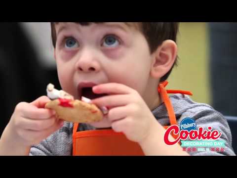 Most Cookies Iced in One Hour: Pillsbury breaks Guinness World Records ...