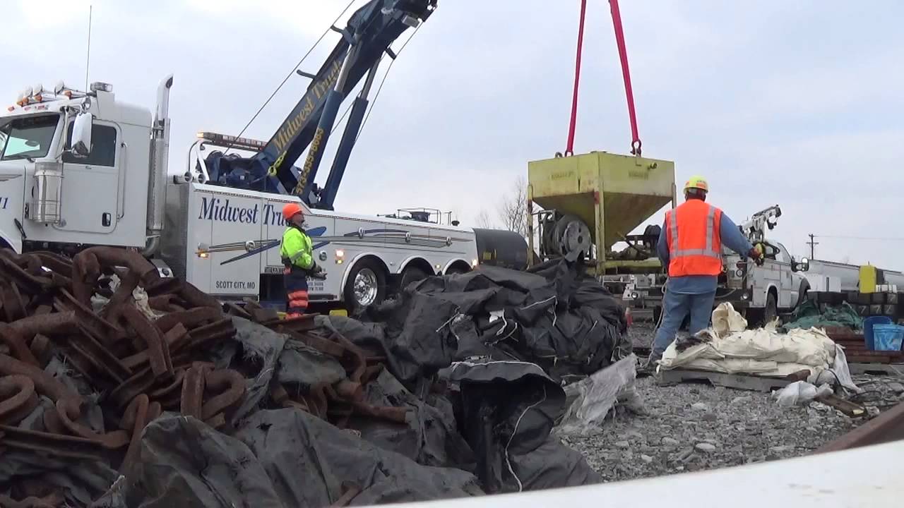 Midwest Truck. Century 1150R rotator job. V2 - YouTube