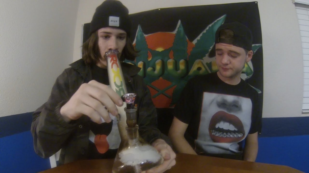 FAT BONG SNAPS W/ BRANDO! - YouTube