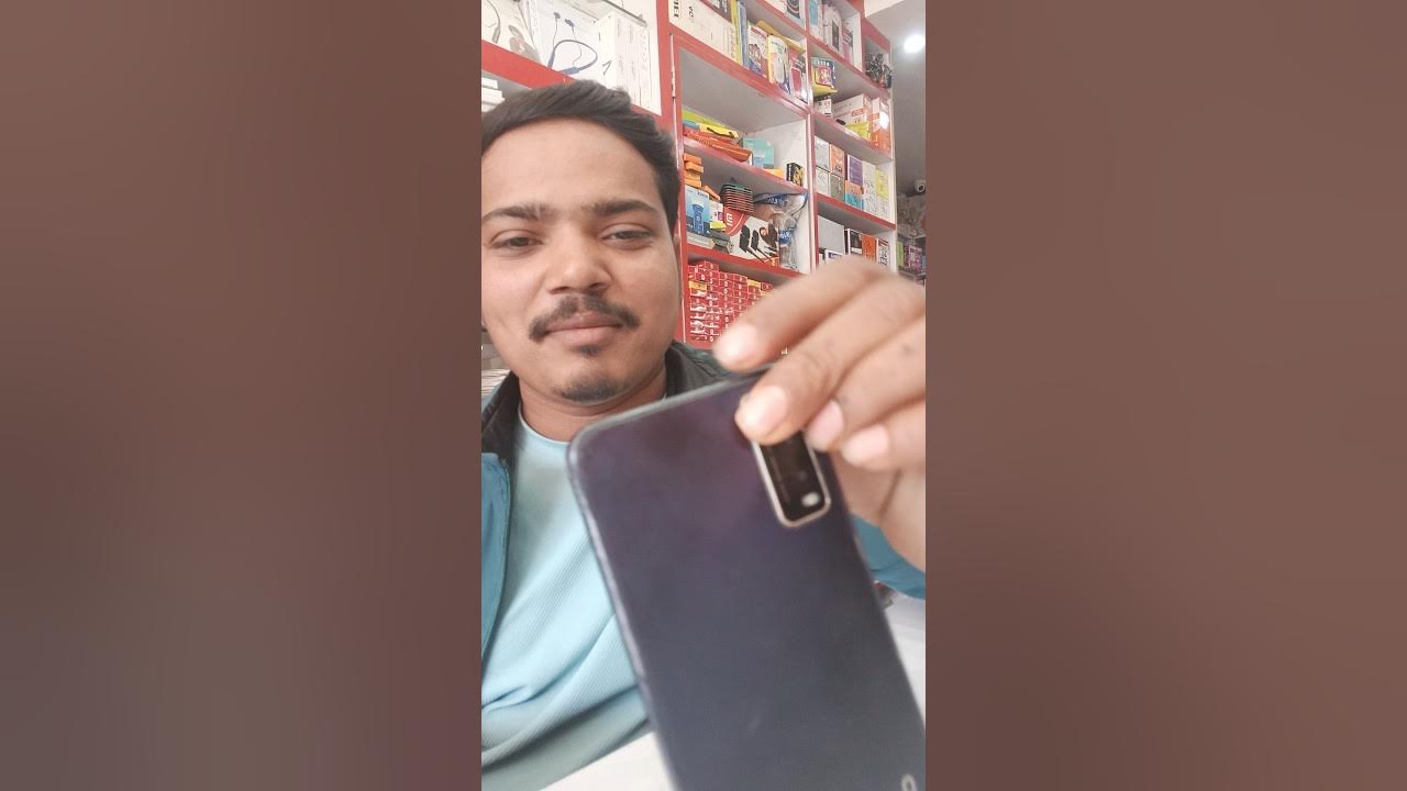 Mobile shop wale kaise logo ko Chuna lagate hai - YouTube