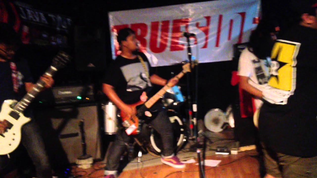 Modern Guns - 1939 at rossi music fatmawati jakarta ( BANE JKT FINAL ...