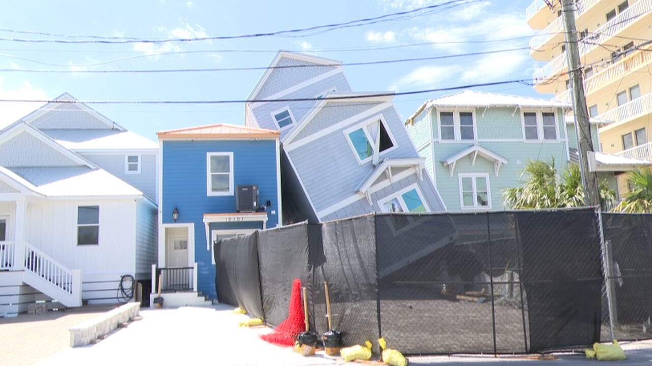 Leaning house in Panama City Beach still leaning - YouTube