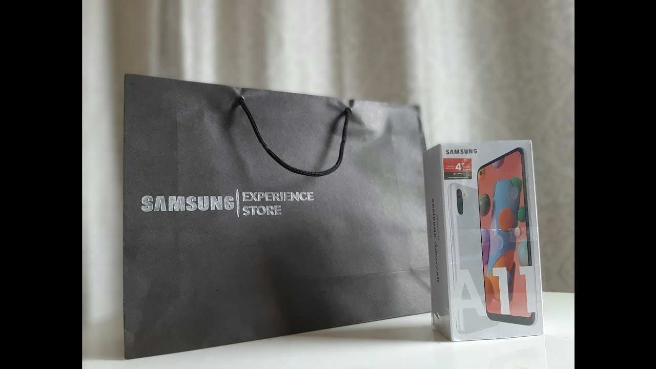 Unboxing Samsung Galaxy A11 - YouTube