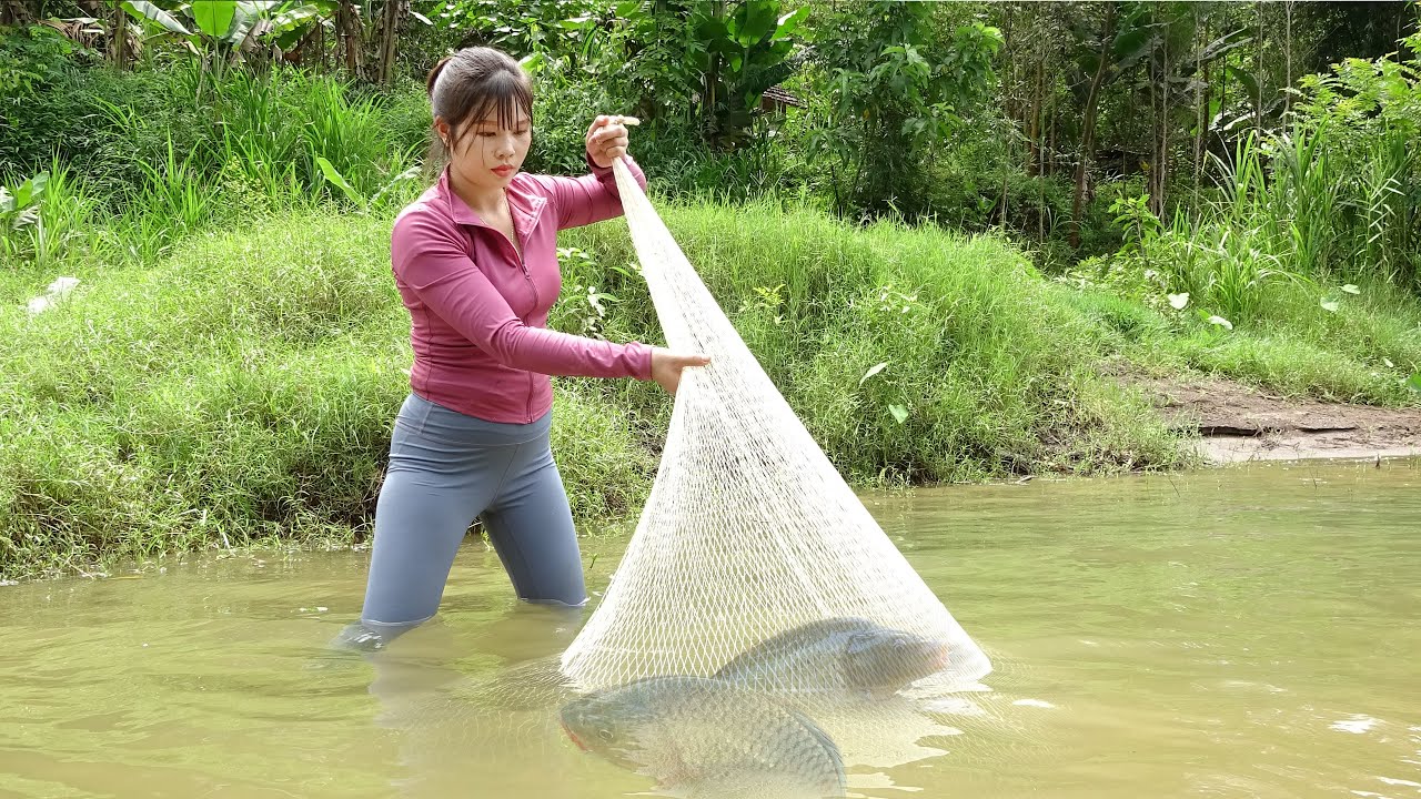 Traditional Fishing With Trawl Nets, Fishing Techniques on Rivers ...