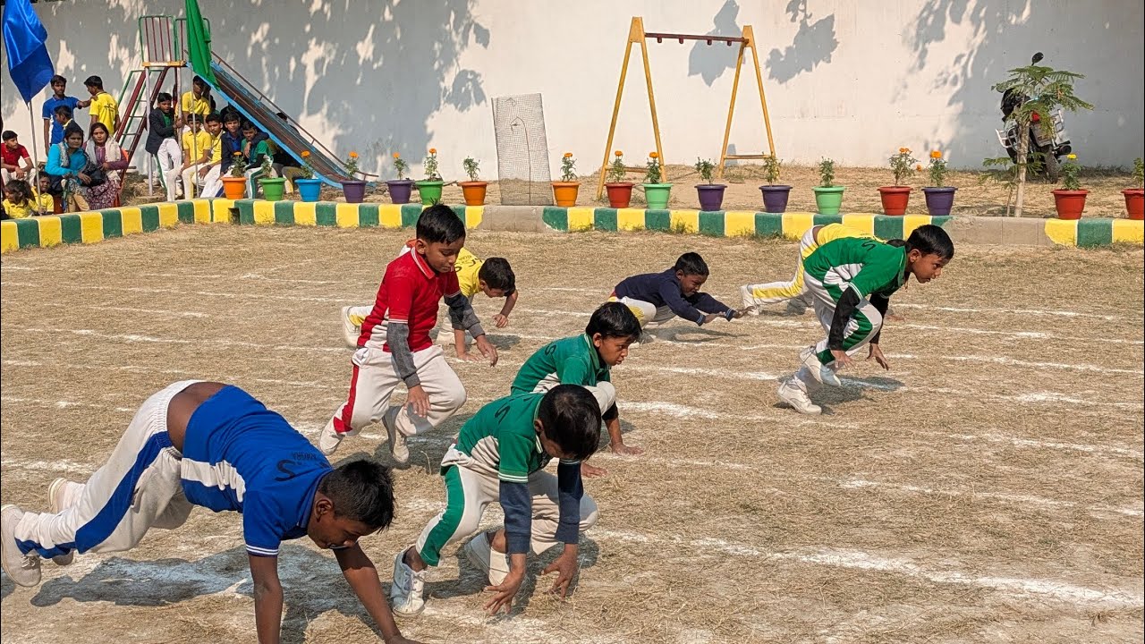 Frog Jump Race 🐸 | Bacchon ka Maza || NATIONAL CONVENT SCHOOL - YouTube