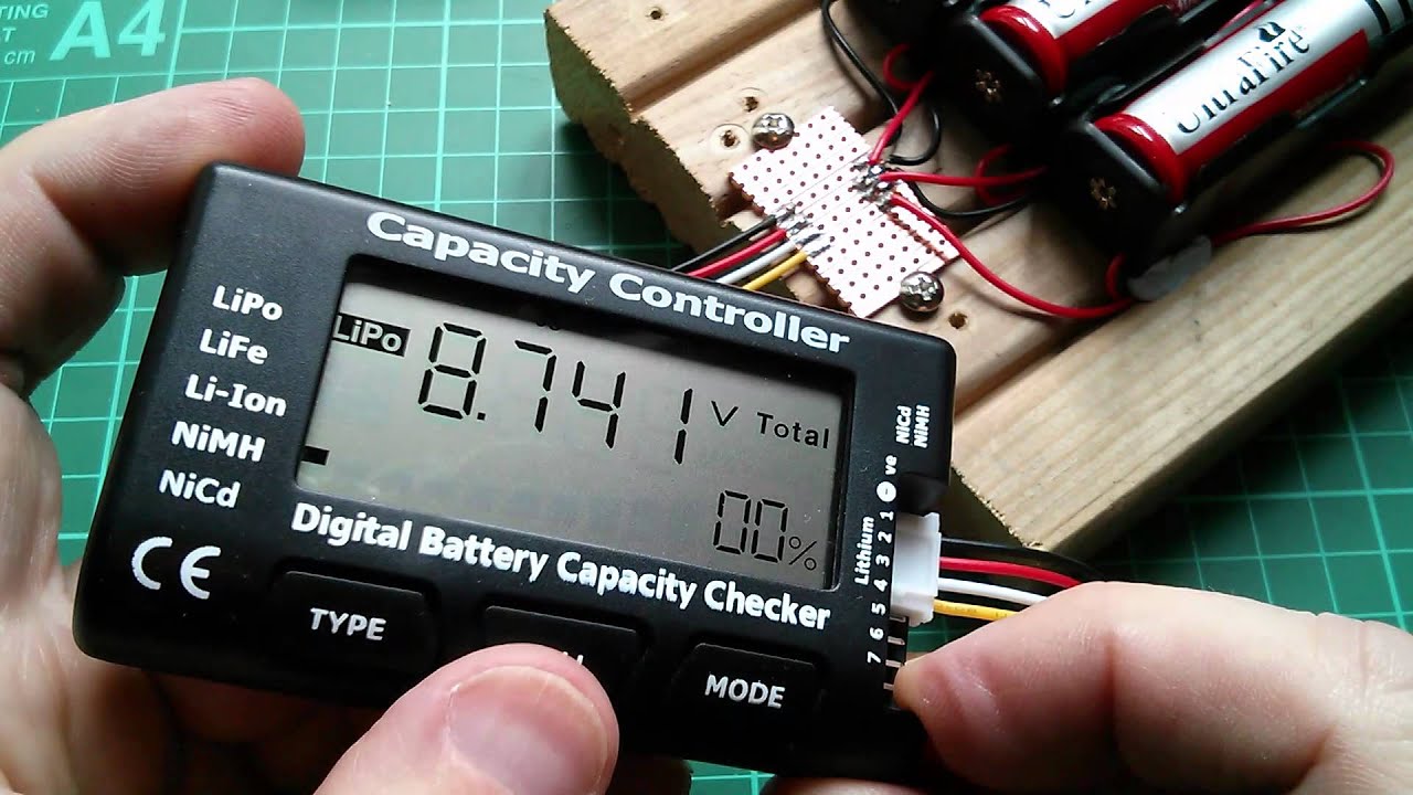 Playing with: Lithium LiPo LiFe Battery Checkers - YouTube