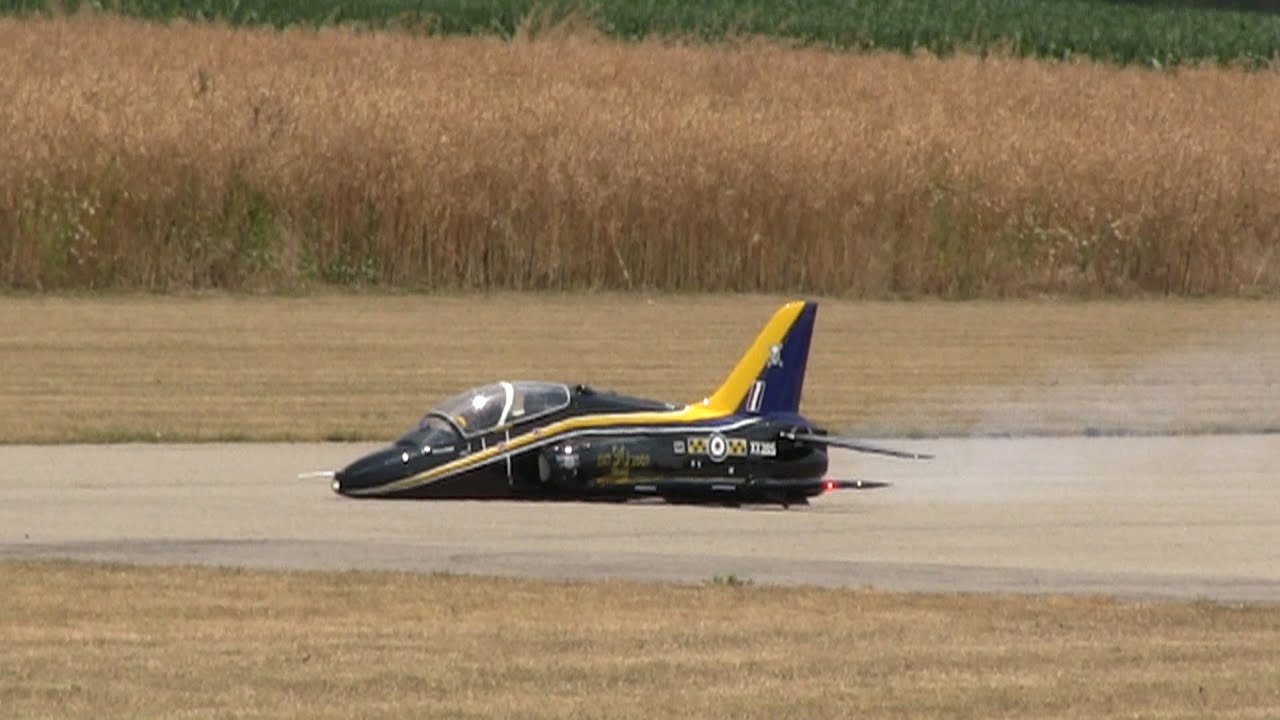 RC BAe Hawk - Belly Landing - YouTube