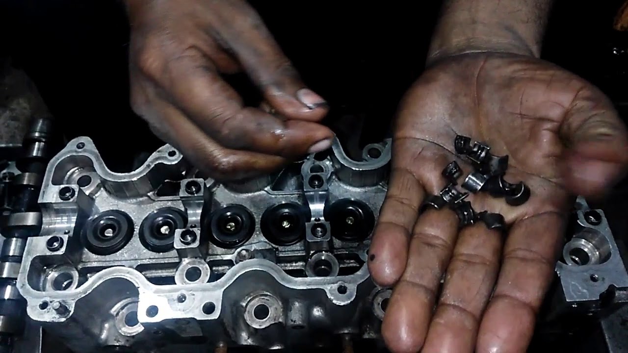 2D salon engine head (2C engine head assembling) - YouTube