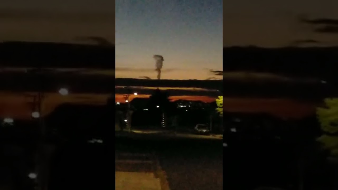 Vertical cloud formation - YouTube