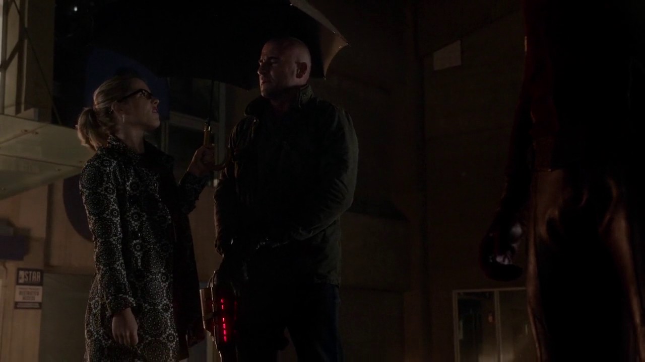 The Flash 3x08 - Equipe Arrow e Legends e capiturada ( Cena Final de The Flash 3x08 ) - YouTube