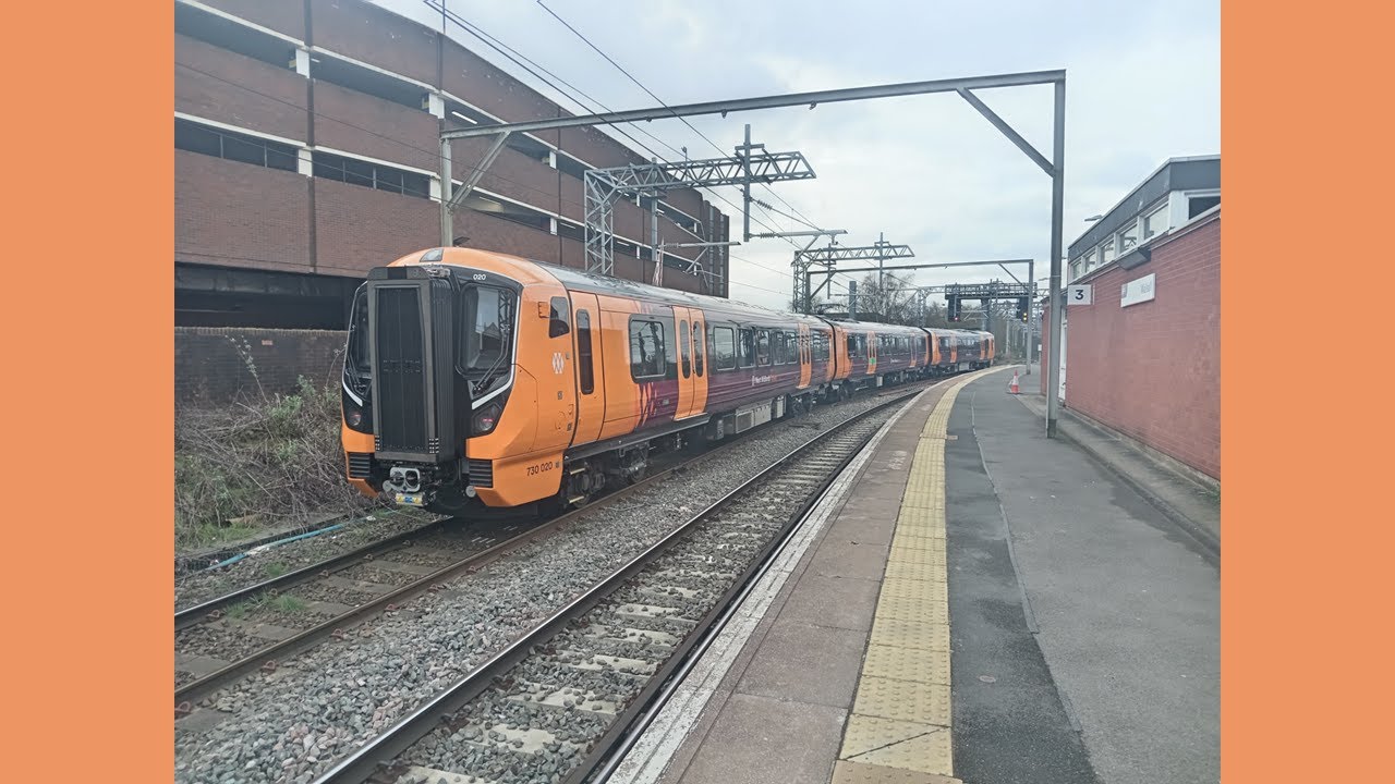 My review of WMR's new Class 730 Aventra's - YouTube