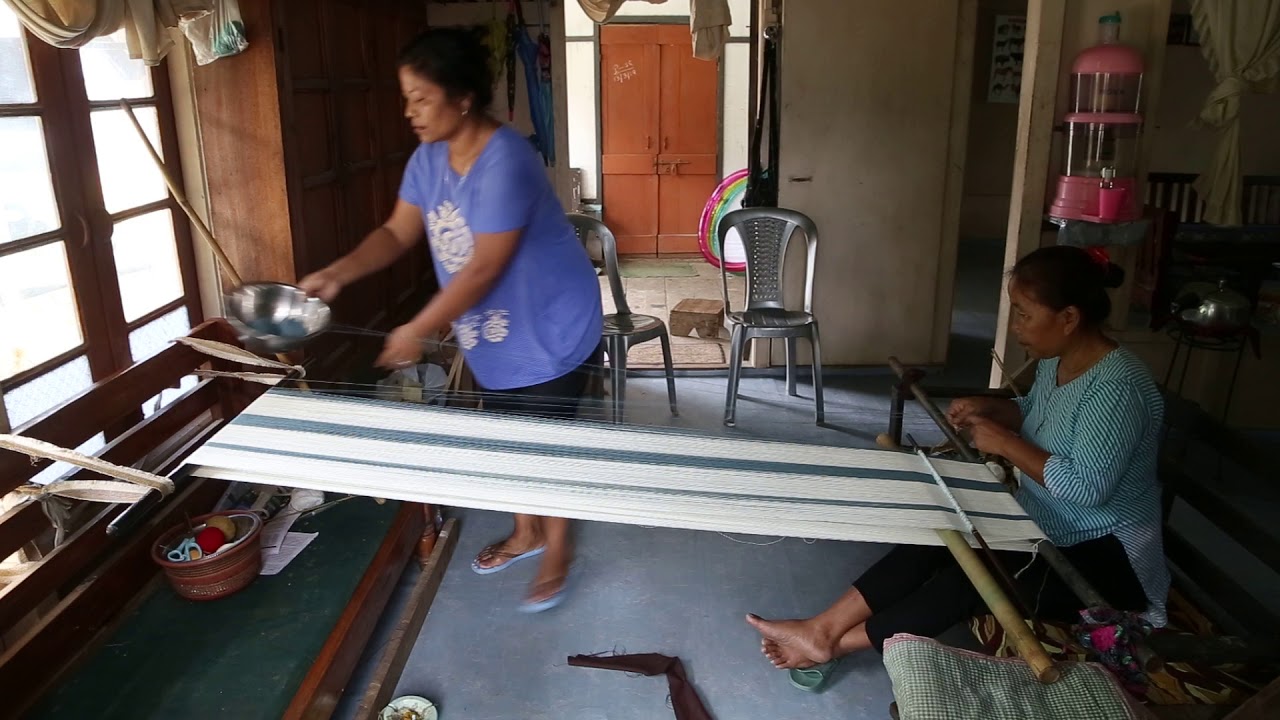 Backstrap weaving in Mizoram: Process - YouTube