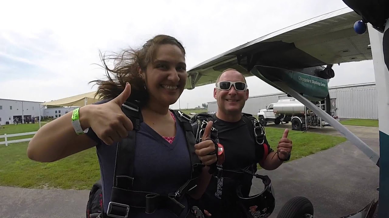 1118 Laura Botello Skydive at Chicagoland Skydiving Center 20150725 ...