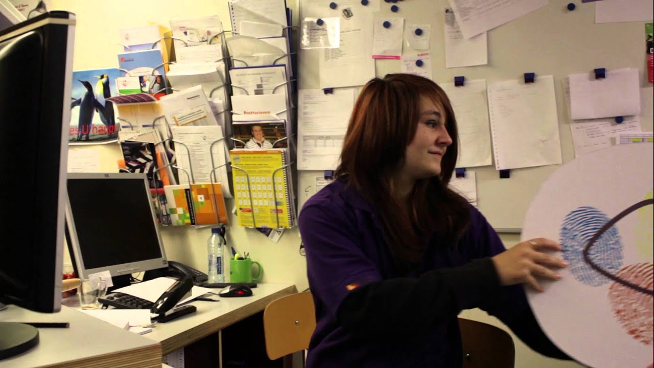 Esloo College! - YouTube