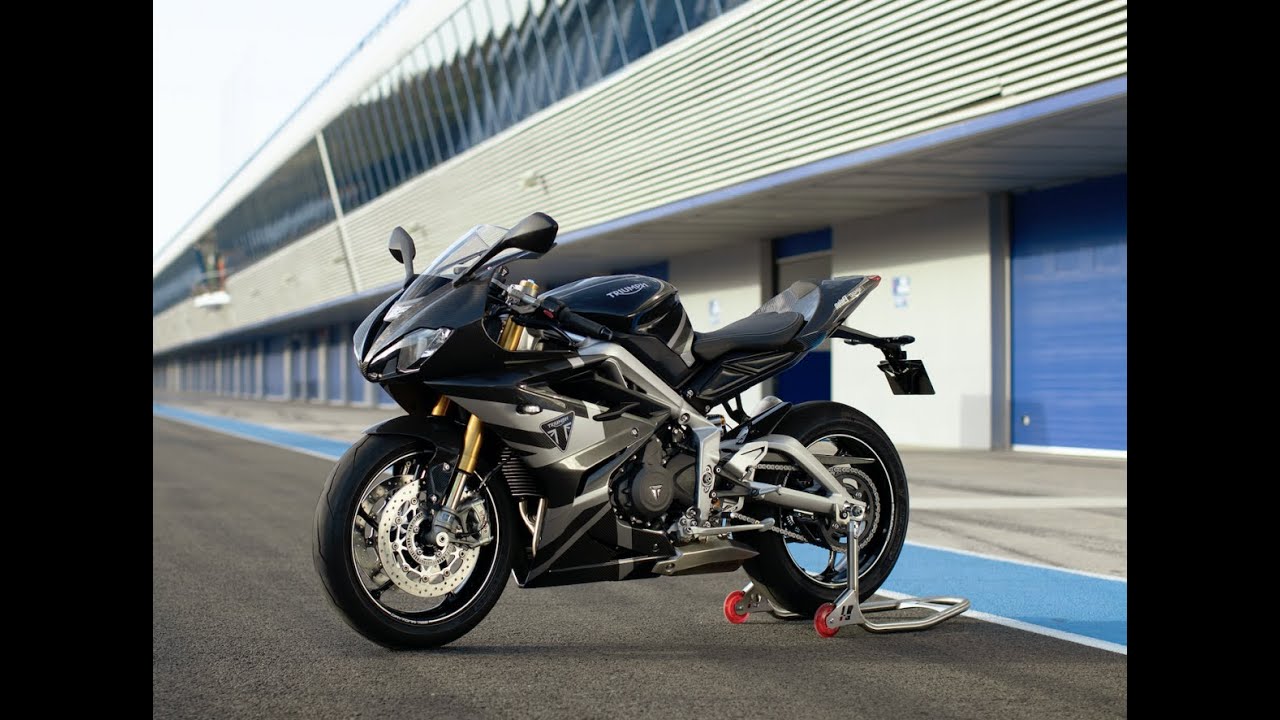 Blade Triumph Stratford Daytona 765 Moto 2 - YouTube