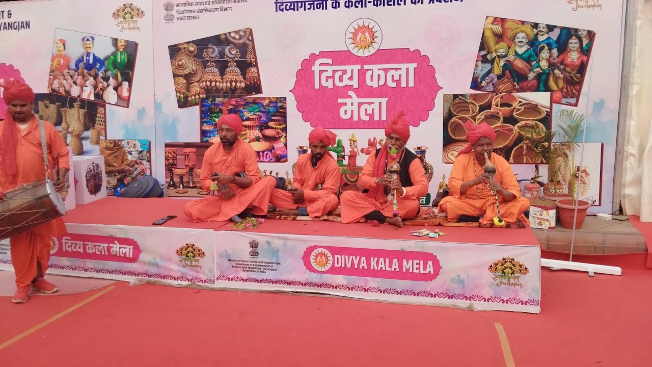 India gate me mela dekhne gye h #viralvideo - YouTube