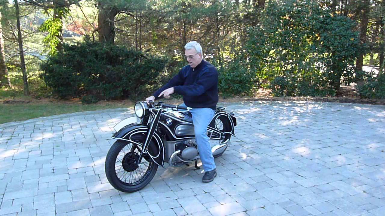 BMW R7 at Nettesheim Museum - YouTube