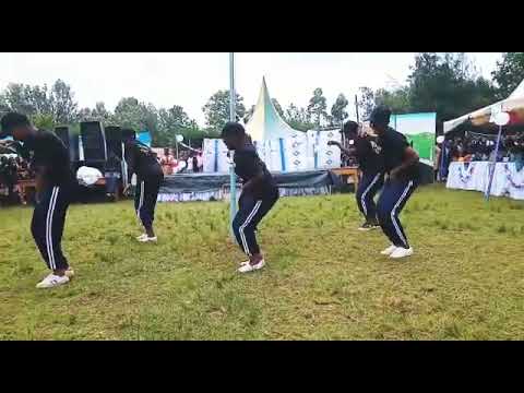 The kereri girls TML crew lit it 💗 🎉# bounce it blaizé - YouTube