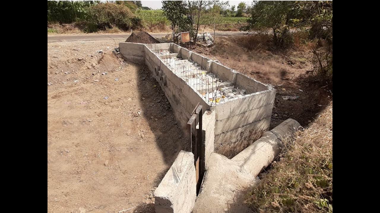 First Plastic Dam in the World Constructed by Inventor-Solder Sachin ...