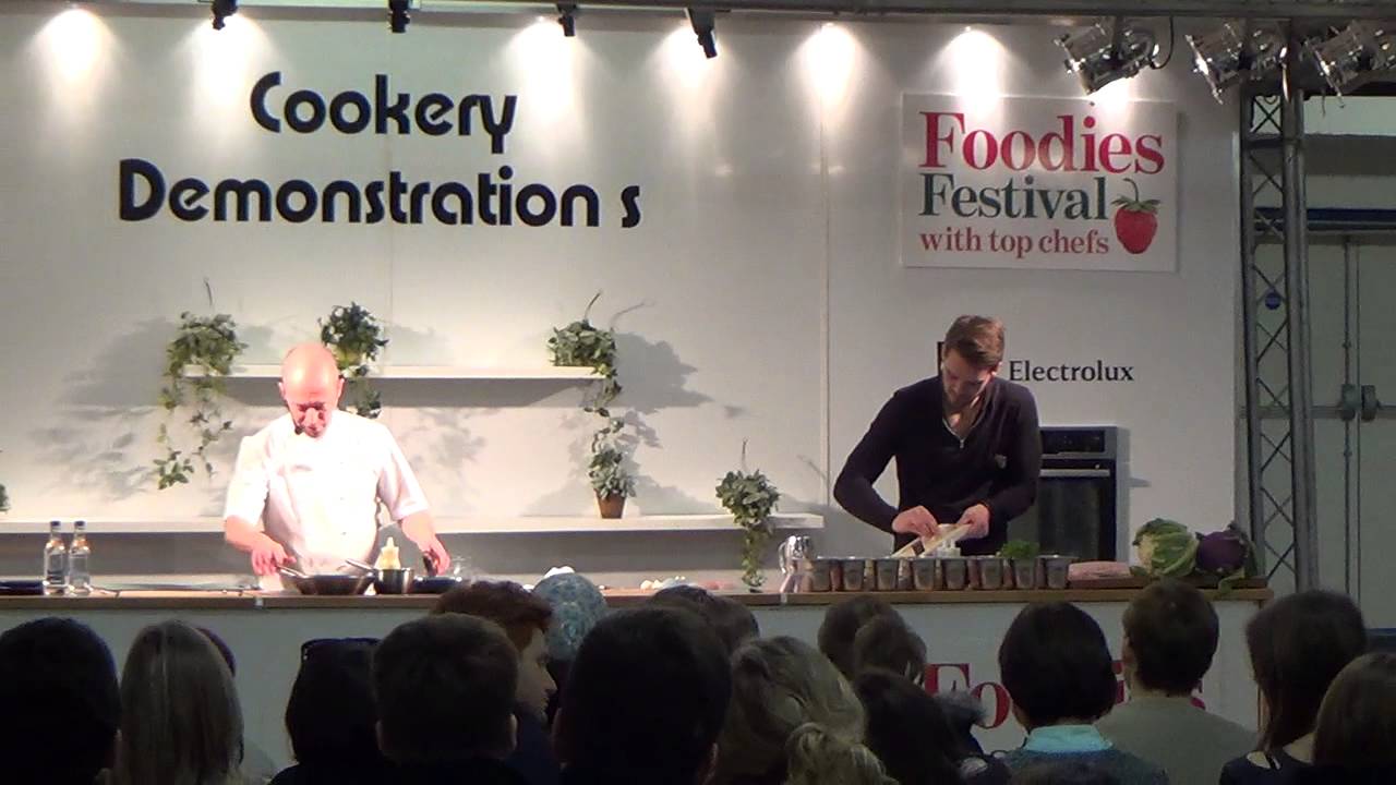 Tony Fleming Foodies Festival Chefs Theatre - YouTube
