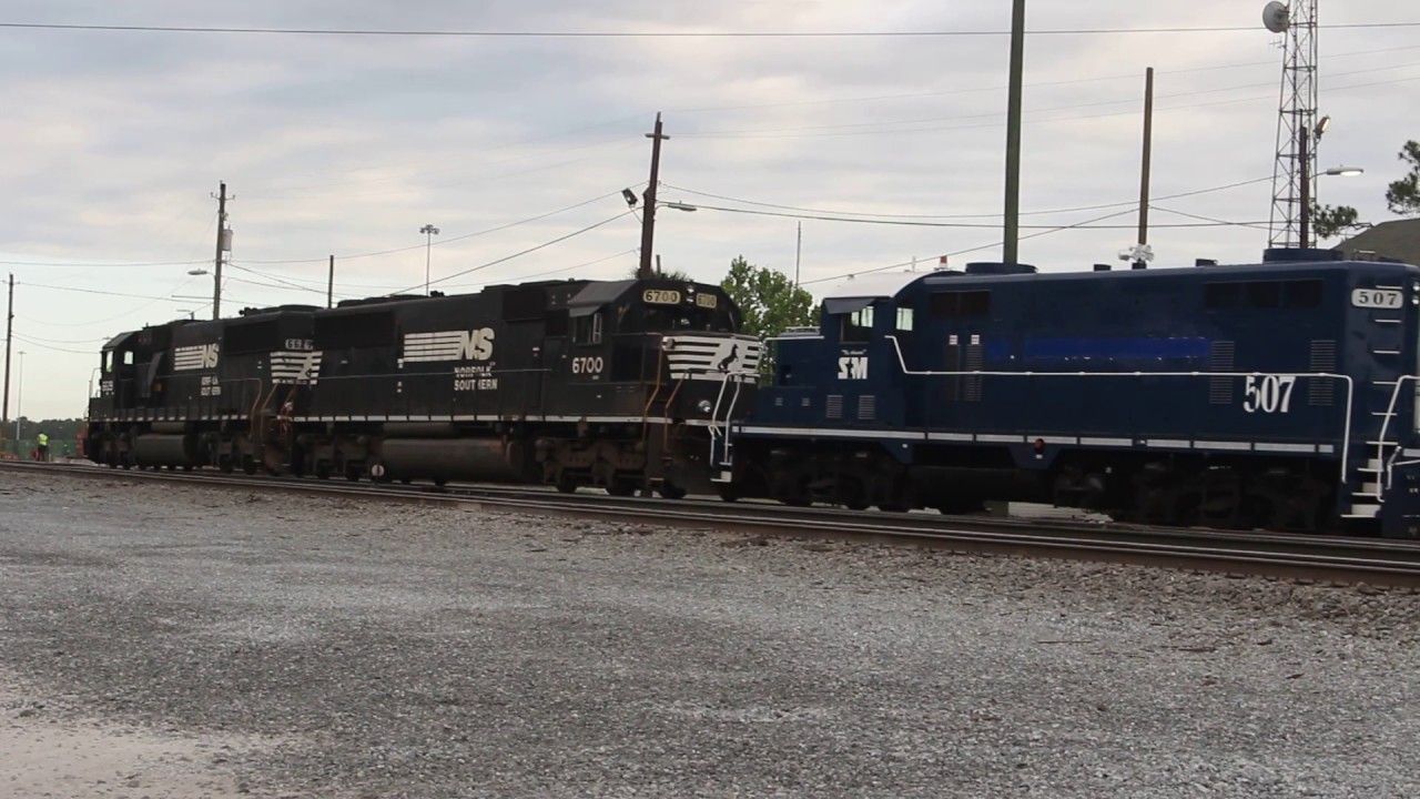 Two Norfolk Southern SD60's are seen with something borrowed, something blue! - YouTube