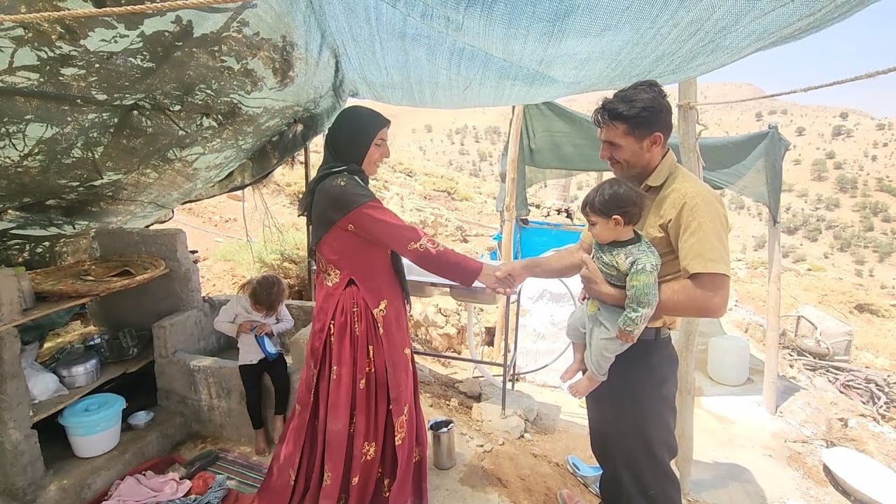 Documentary about Nomadic father's farewell to the family | Life in the ...