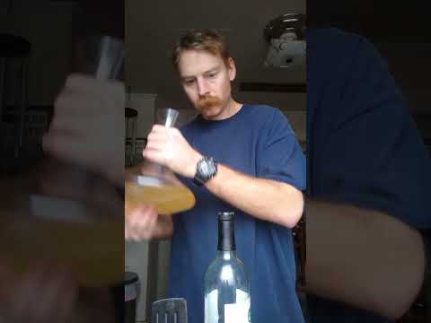 Double decanting 2018 Bordeaux Mascato. - YouTube