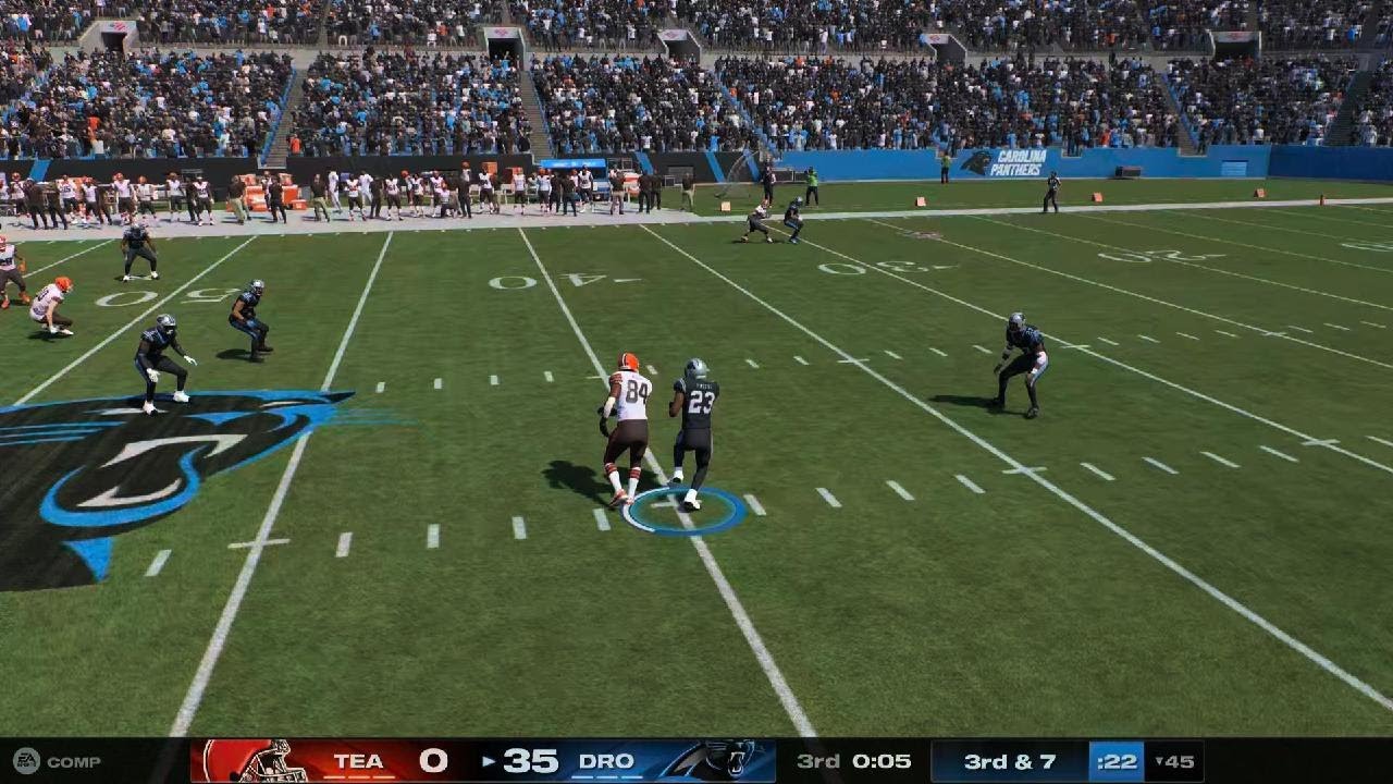 Madden NFL 25 interception and lateral - YouTube