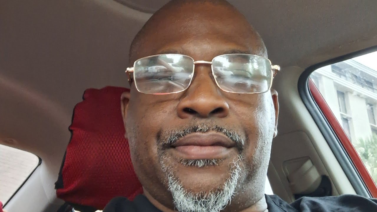 G Rich is live! MY 2 DAUGHTERS ABOUT TO GRADUATE!! - YouTube