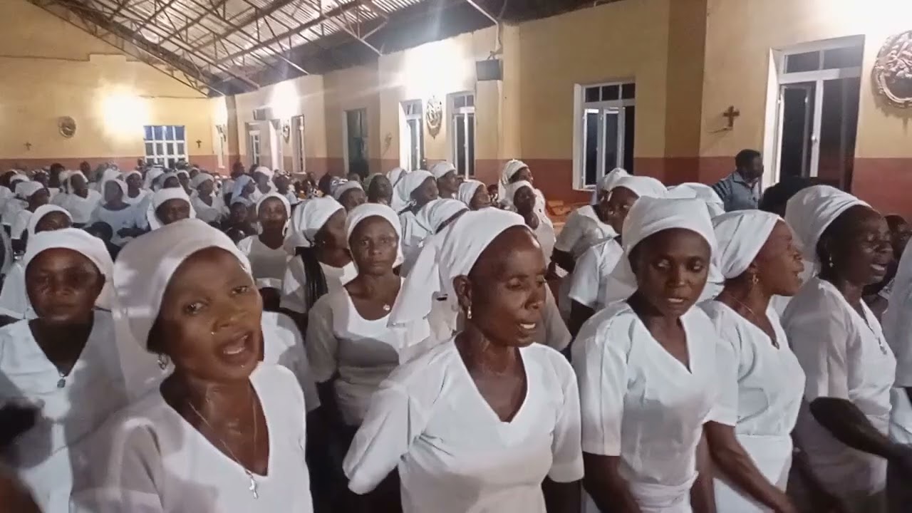 ATSAM A KUU BY SELAGI - YouTube