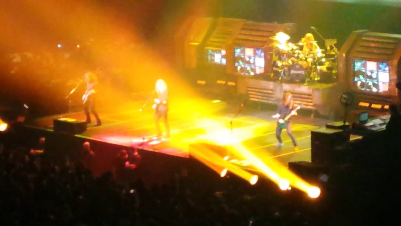 Megadeth - holy wars live Quebec 2016 - YouTube