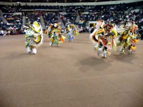 fancy feather dancers - YouTube